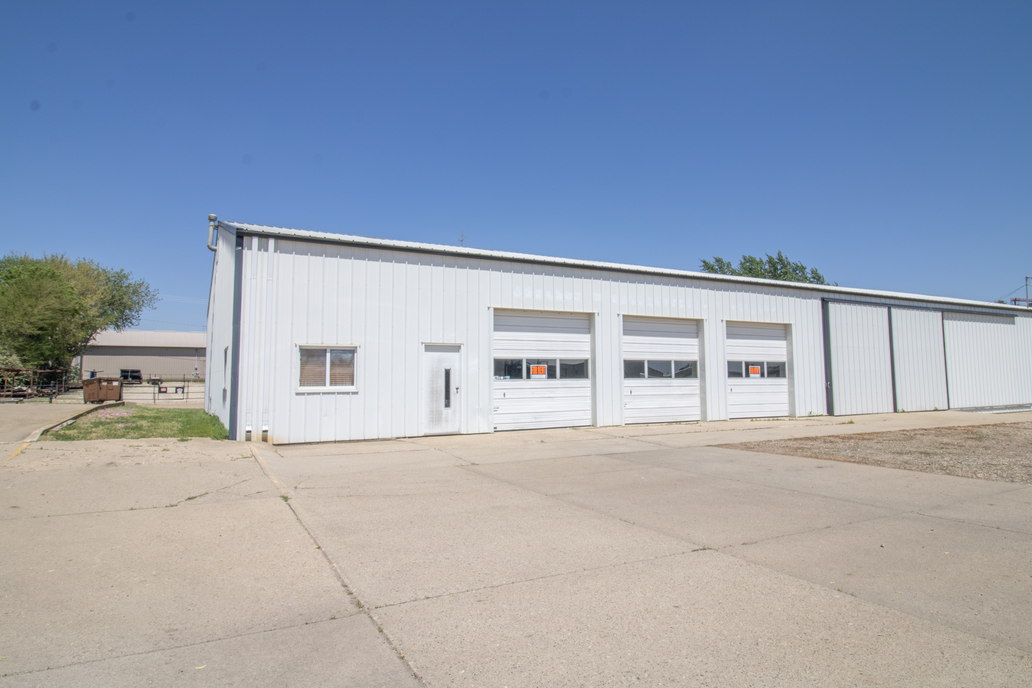 Building for Rent in Hull, Iowa with Highway 18 Access!!!! - Zomer Company